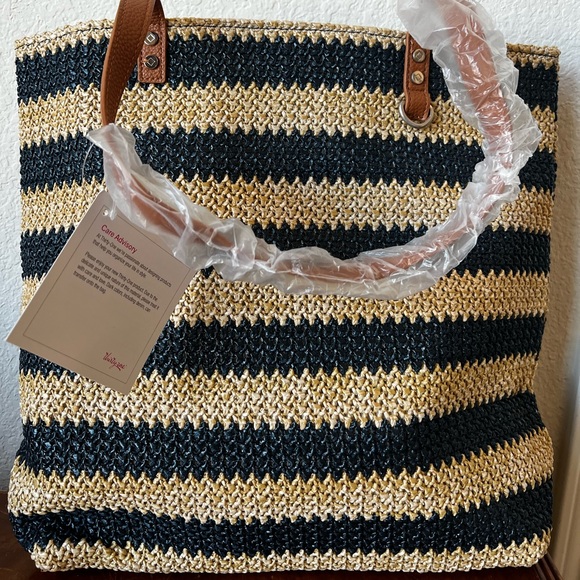 thirty-one | Bags | Thirtyone Around Town Tote Navy Striped Straw ...